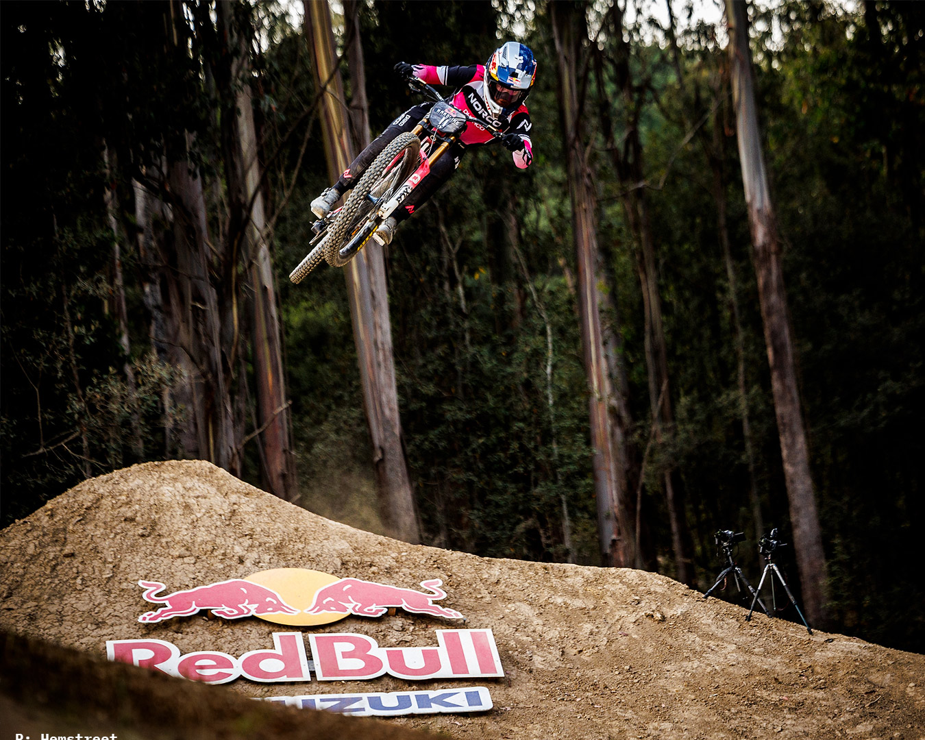 WELL HARD: Notes from the 2025 Red Bull Hardline at Maydena Bike Park ...
